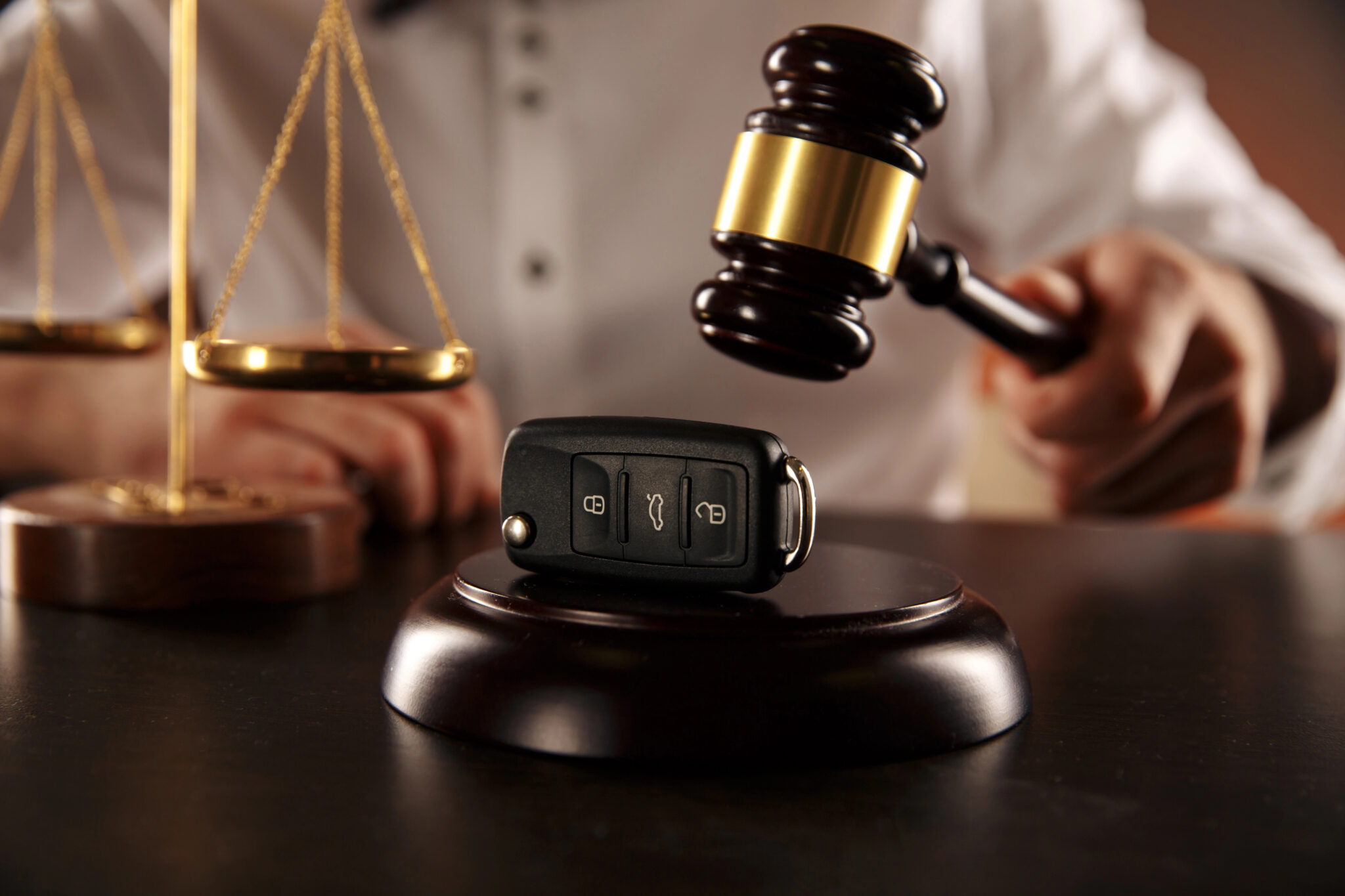 When to Get an Attorney for a Car Accident - Rozas Injury Law